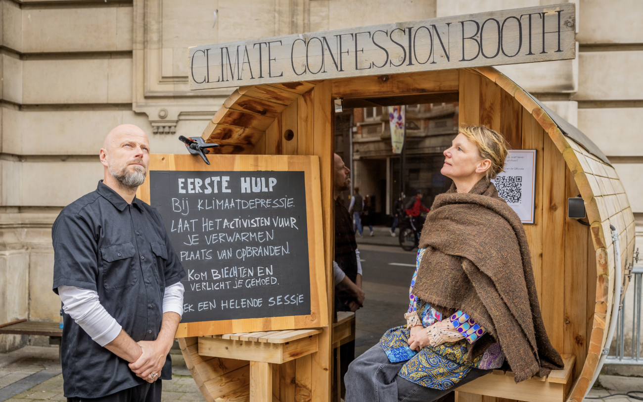 Climate Confessions Booth | De Studio